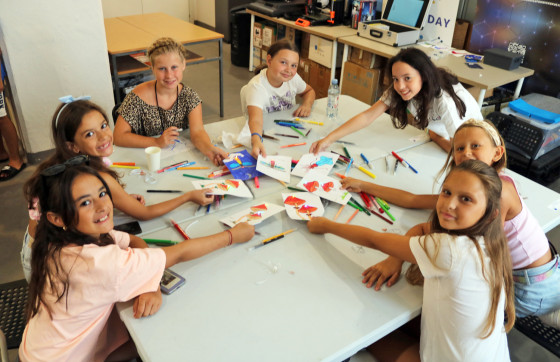 STEM ljeto u ZTK nastavljeno radionicama modelarstva, pirografije i bioluminiscentnih crteža ...