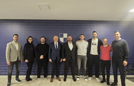 Srebrni rukometaši: Župan Dobroslavić o gradonačelnik Milan primili ...