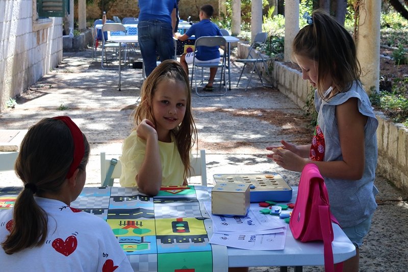 Radionice robotike i programiranja bez ekrana u utorak u Centru za mlade Dubrovnik - Dubrovački ...