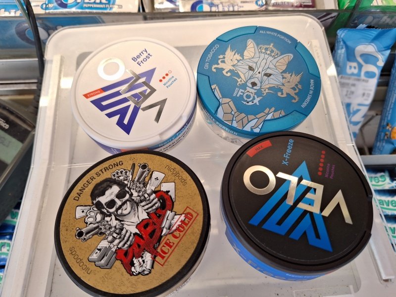 KUPUJU I PREPRODAJU VEĆ U ŠESTOM RAZREDU! Nikotinske vrećice, ili kako ...