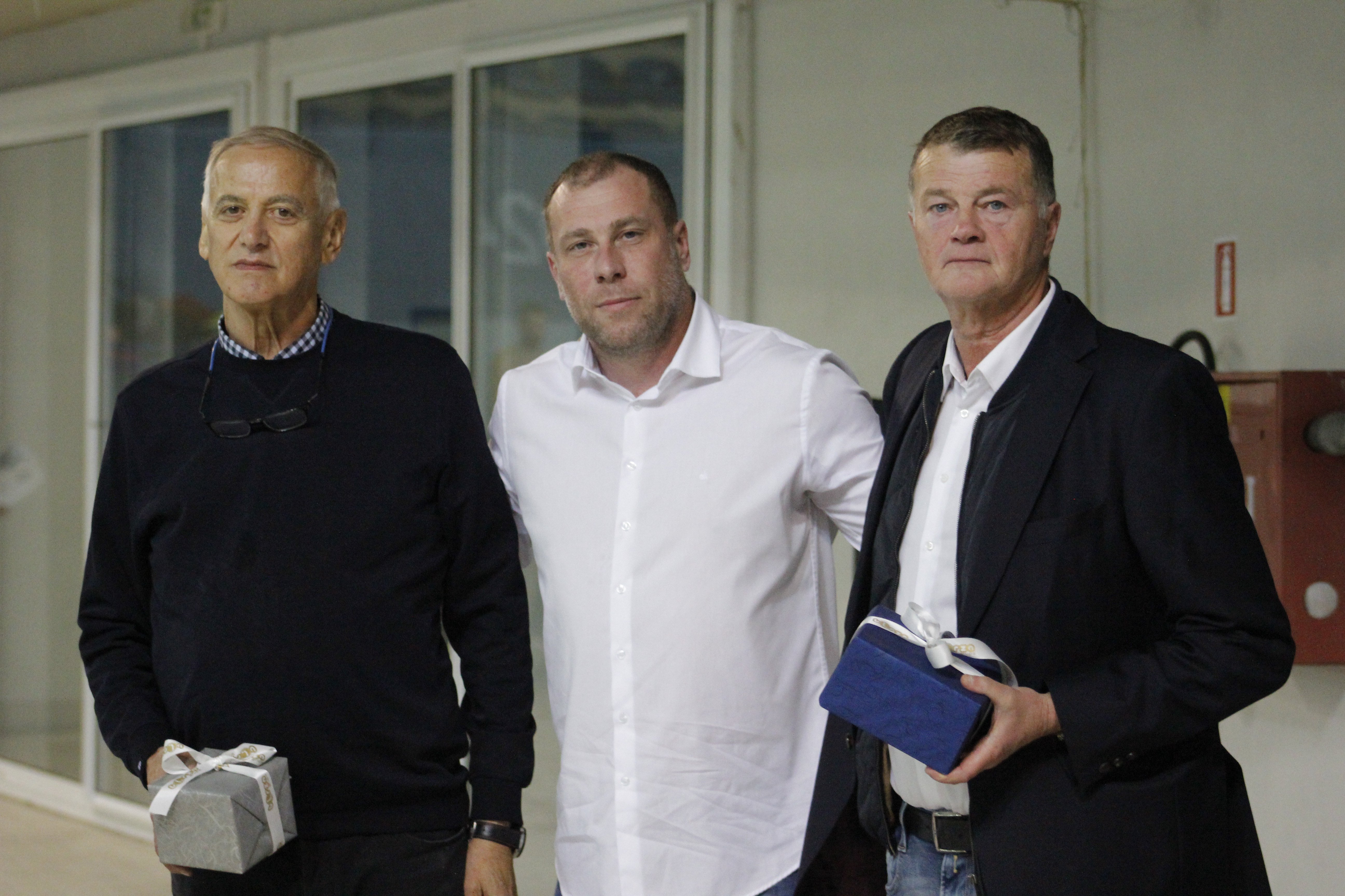 Ovacije Gruža i puno emocija: Veselin Đuho i Goran Sukno otišli u ...