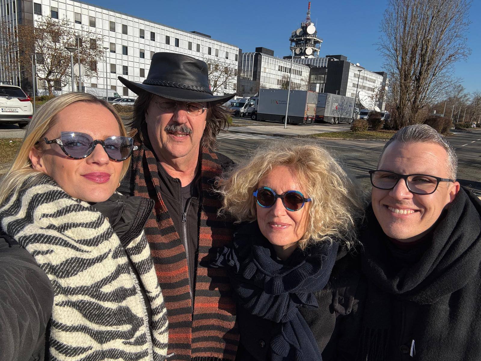 Hrvatski radio srušio Guinnessov rekord, sudjelovali i novinari Radio ...